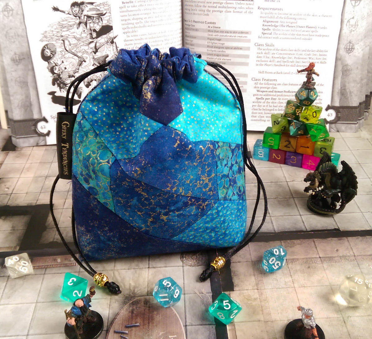Patchwork (Pack & Go) Dice Bag Sewing Pattern – Geeky Tendencies